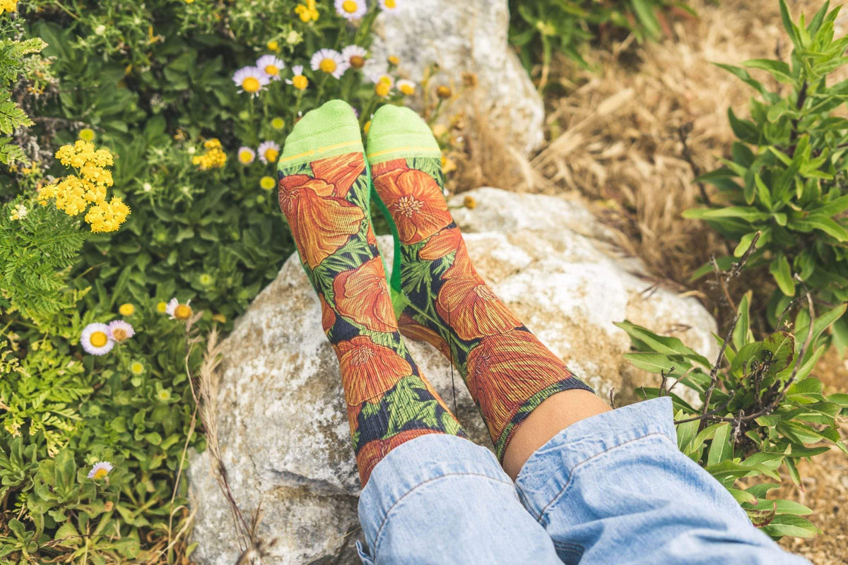 Slogan Poppy | Crew Socks for Women | MERGE4